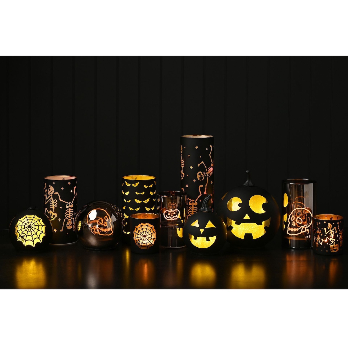 Widdop Cobweb & Spider Light Up Halloween Dome | Handpicked